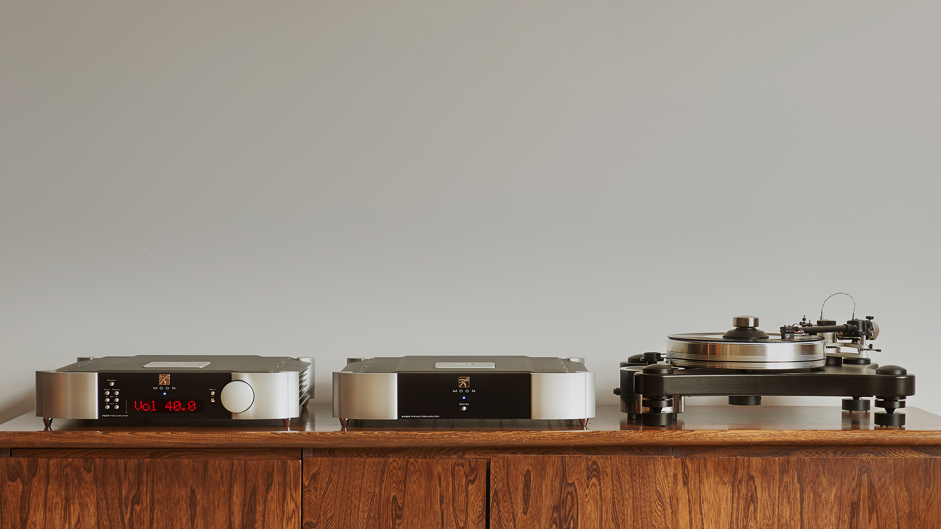 40 years of high-fidelity in music and in life | MOON - Simaudio