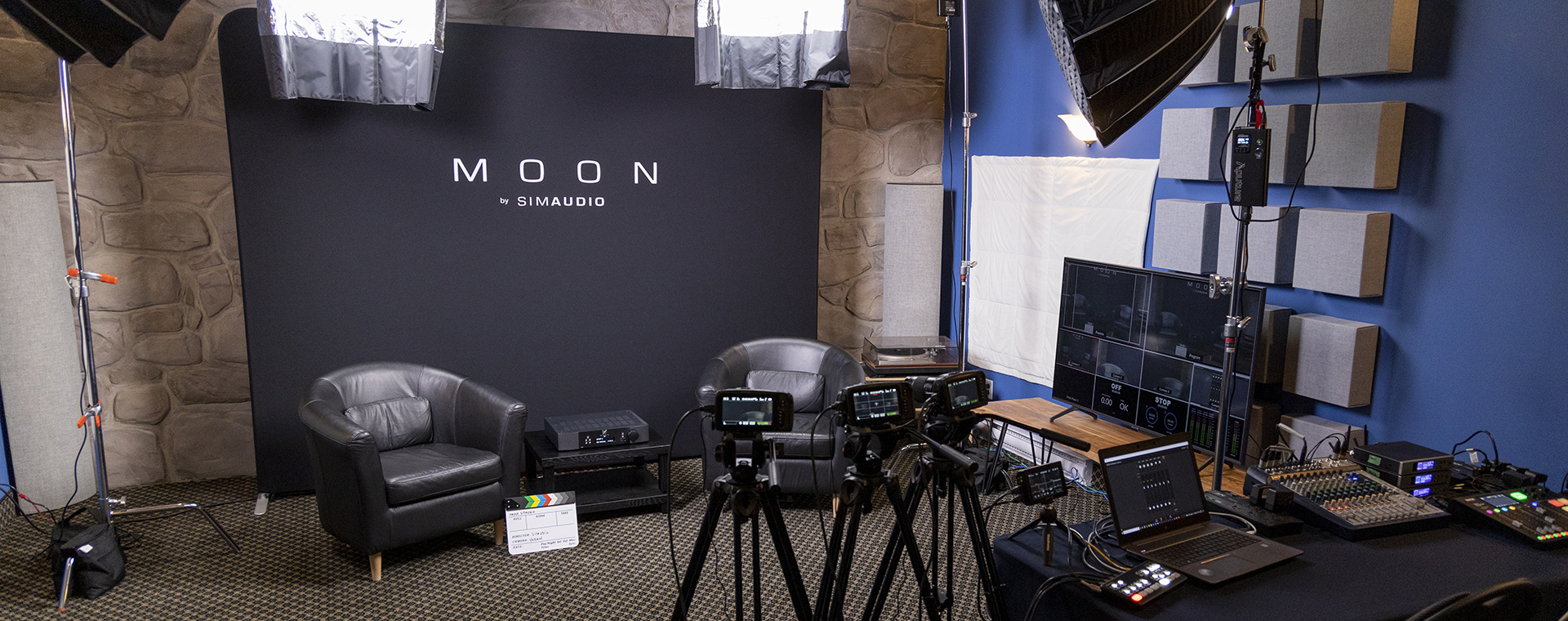 MOON gears up for communication | MOON - Simaudio